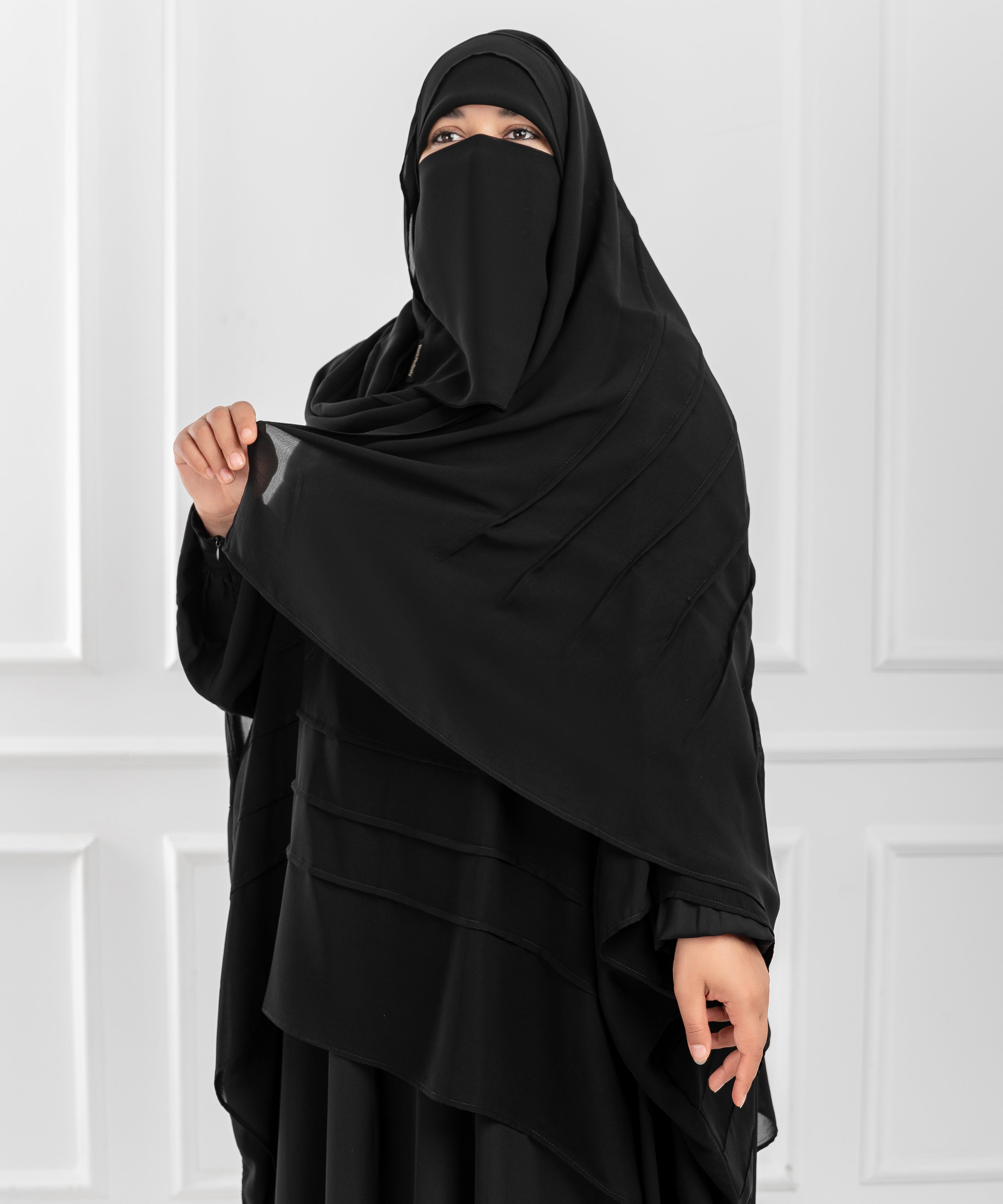 Rectangular Hijab with Wide Vertical Pleats – Black Modesty
